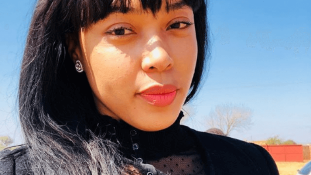 Simz Ngema: Bio, Age, Boyfriend, Tino Chinyani, Pregnant, Facts - 2022 ...